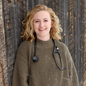 Dr. Hailey Davis | Family Veterinary Hospital